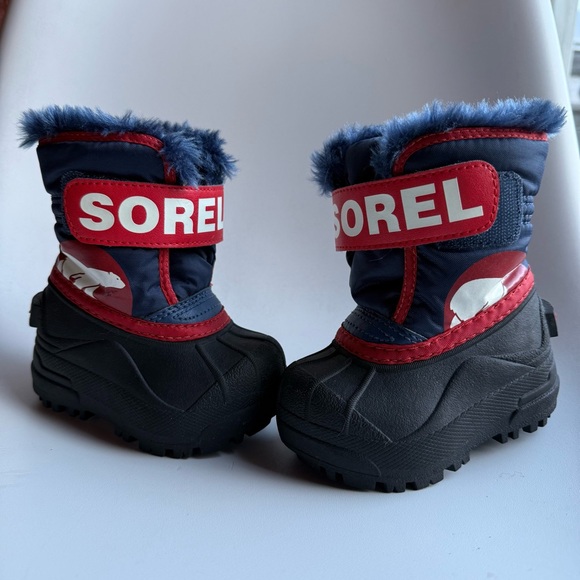 Sorel | Shoes | Nwt Sorel Kids Black Red And Navy Winter Boots Size 4 ...